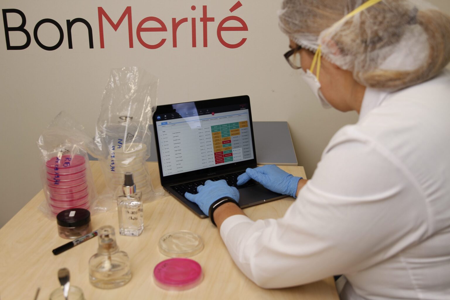 Takt Time in Manufacturing: Formula + Examples — Katana