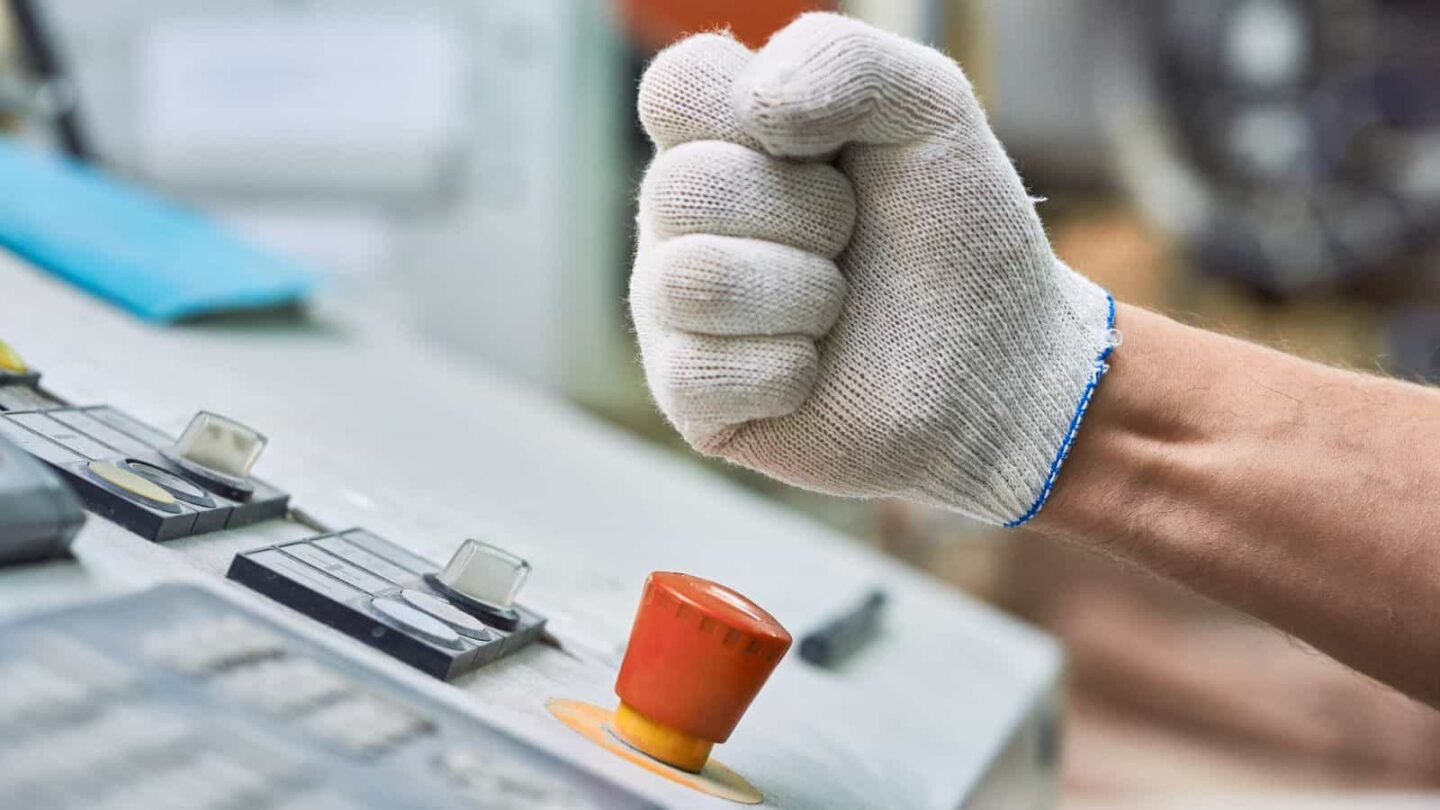 Downtime in Manufacturing: How to Make It Productive — Katana