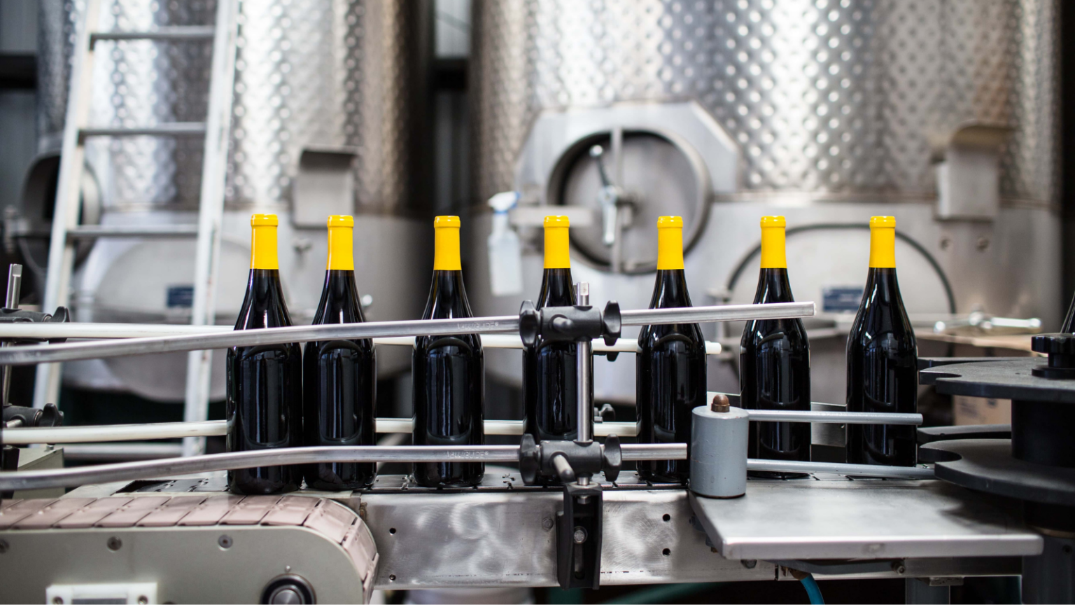 Manufacturers vs Distributors vs Wholesalers Explained — Katana